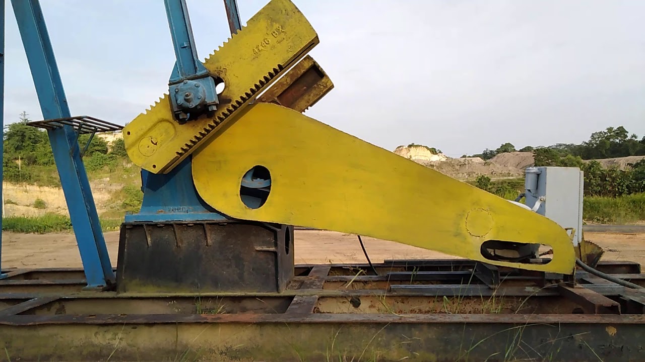 Manuk - manukan part 1 - YouTube