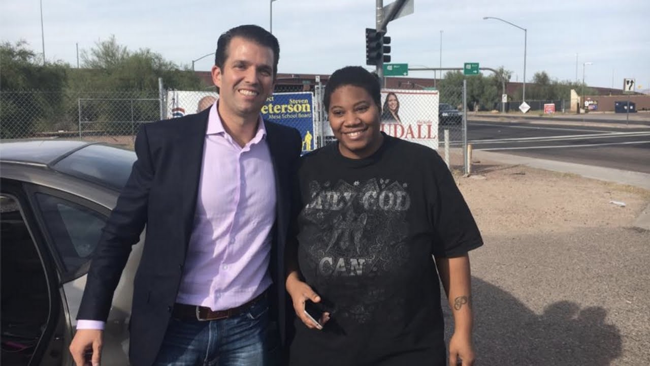 Trump Jr. helps stranded motorist in Arizona - YouTube