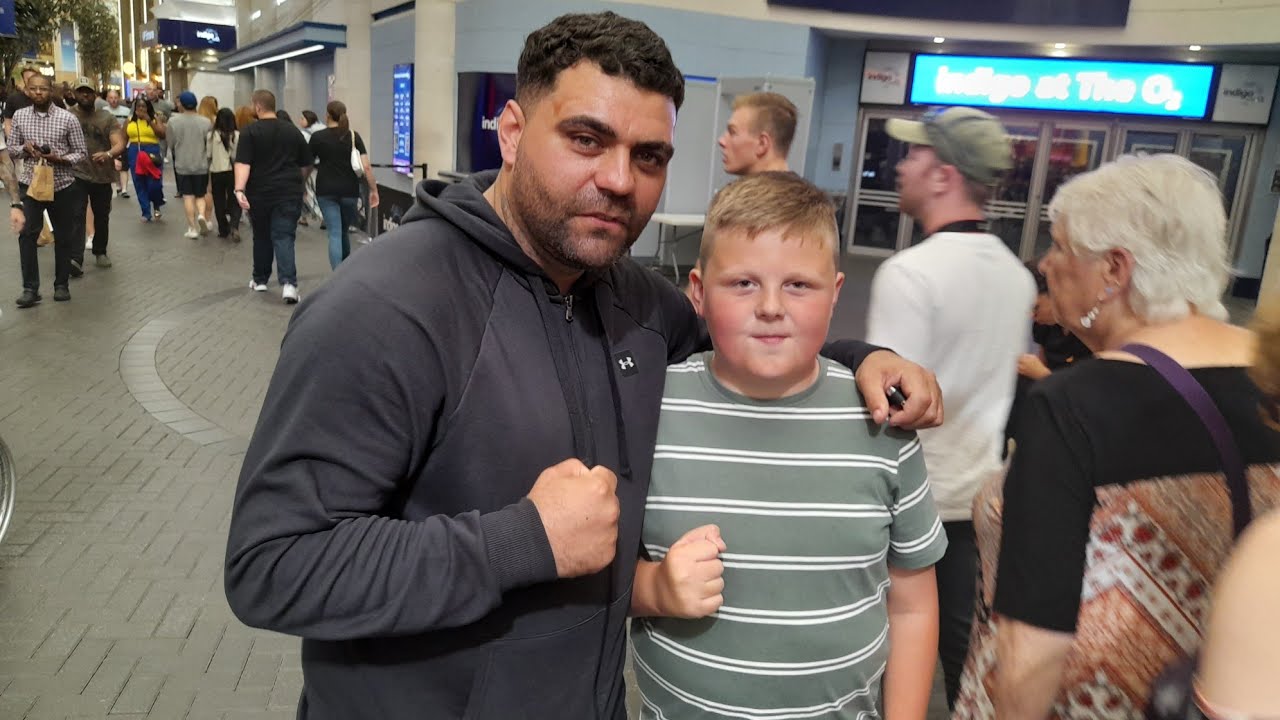 Dean Lynch Ward interview at the 02 - YouTube