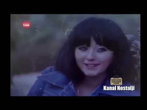 1975 Hızlı Gençlik PERİHAN ATEŞ MERAL DENİZ Türk Filmi İzle