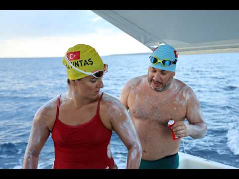 Molokai Channel Swim (The one with the Cookie Cutter Shark) Part 2