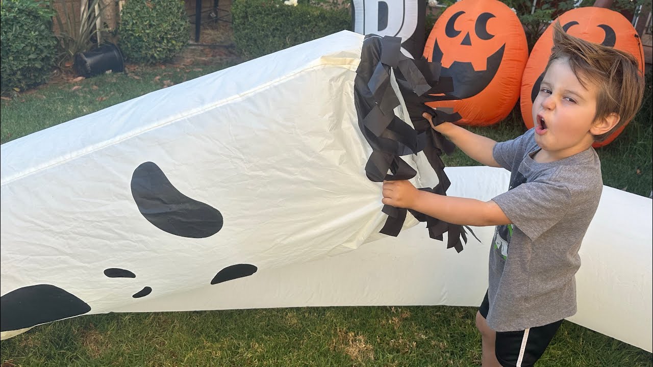 20 Ft Giant Halloween Ghost wacky Tube Man - YouTube