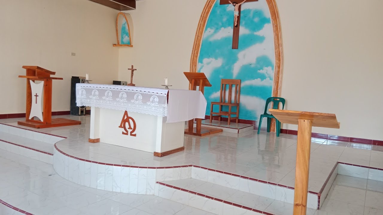 Altar, Mimbar, Kursi, Menara dan Interior Baru Gereja Stasi Pandodingan ...