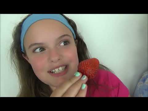 Giant Strawberry Challenge Cake Candy Soda Granny Victoria Annabelle Toy Freaks - Bad Baby