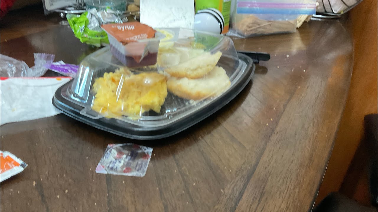 Eating McDonald’s Breakfast Meal at 9 AM - YouTube