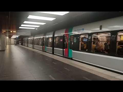 RER B RATP/SNCF - Départ d'un MI84 ( IDFM )/MI79 à Châtelet - Les Halles à destination de Paris ...