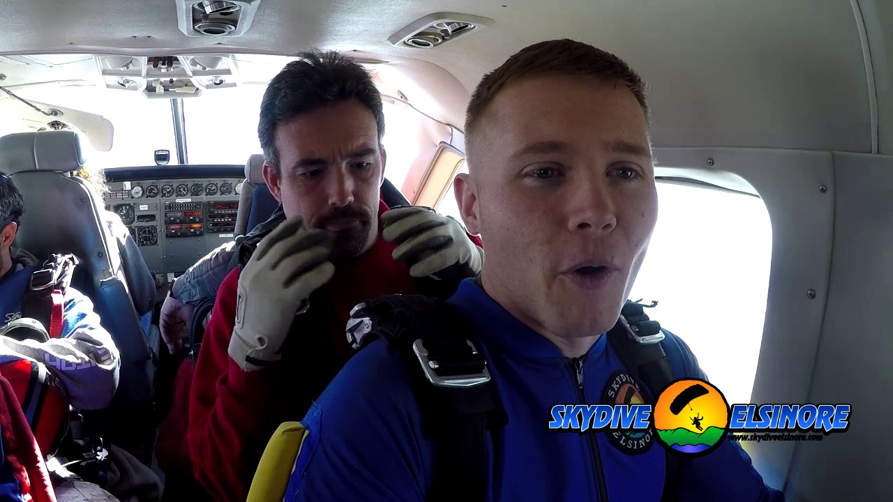 Brandon Dupree Tandem Skydiving At Skydive Elsinore - YouTube