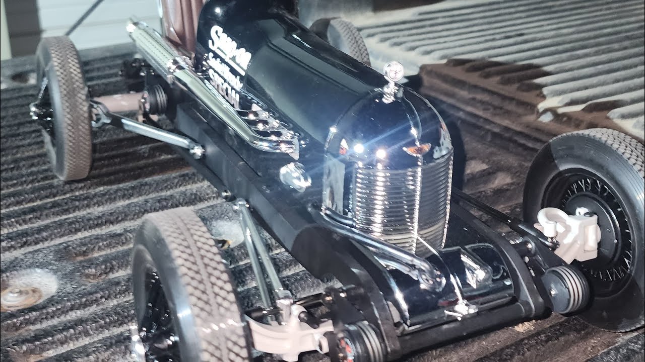 #Traxxas 1920s sprint car first look - YouTube