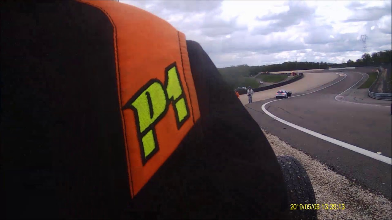 Ginetta G18 @ Dijon race 2 crash - YouTube