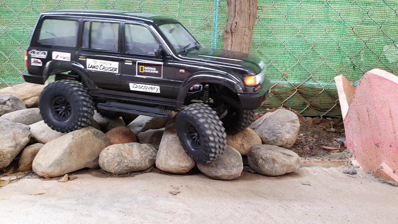 TRX4 Defender Chassis with LC80 body Play around cross flip by RC Cars ...