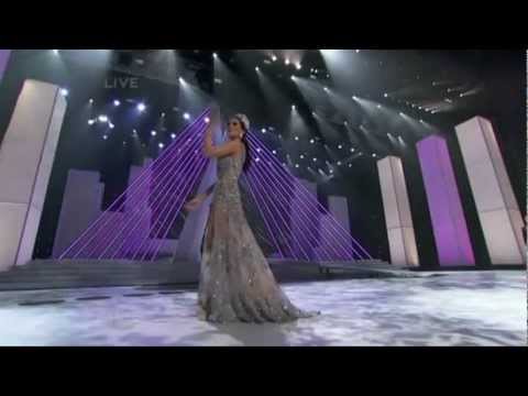 Ximena Navarette - Final Walk