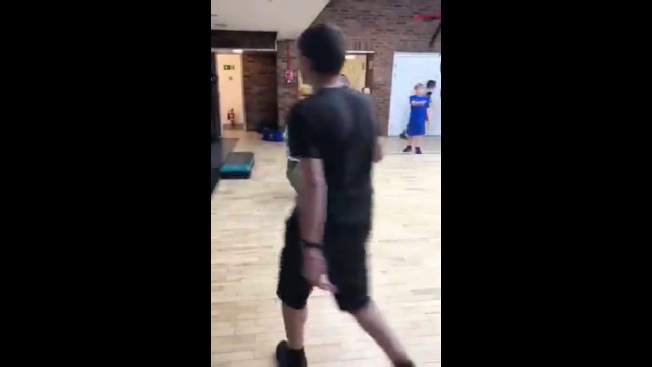 Disabled Kid boxing like a CHAMP - YouTube