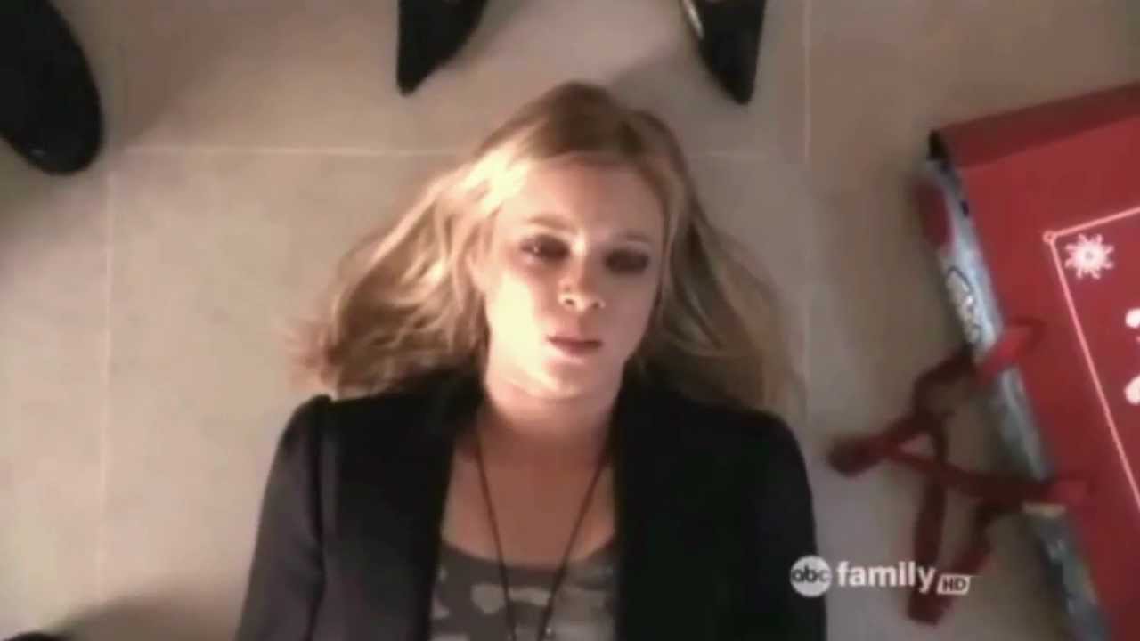 12 Dates of Christmas: All the Wake Up Scenes - YouTube