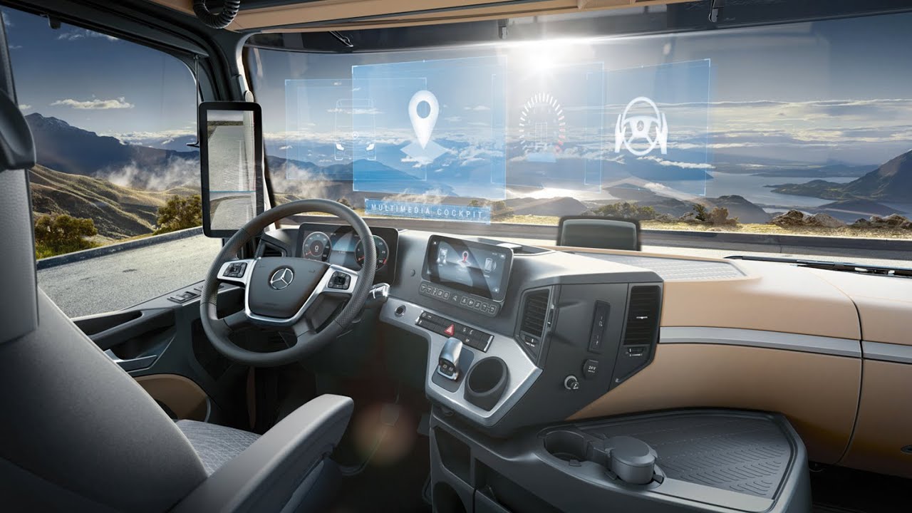 Uusi Actros/Arocs 5: Multimedia Cockpit - YouTube