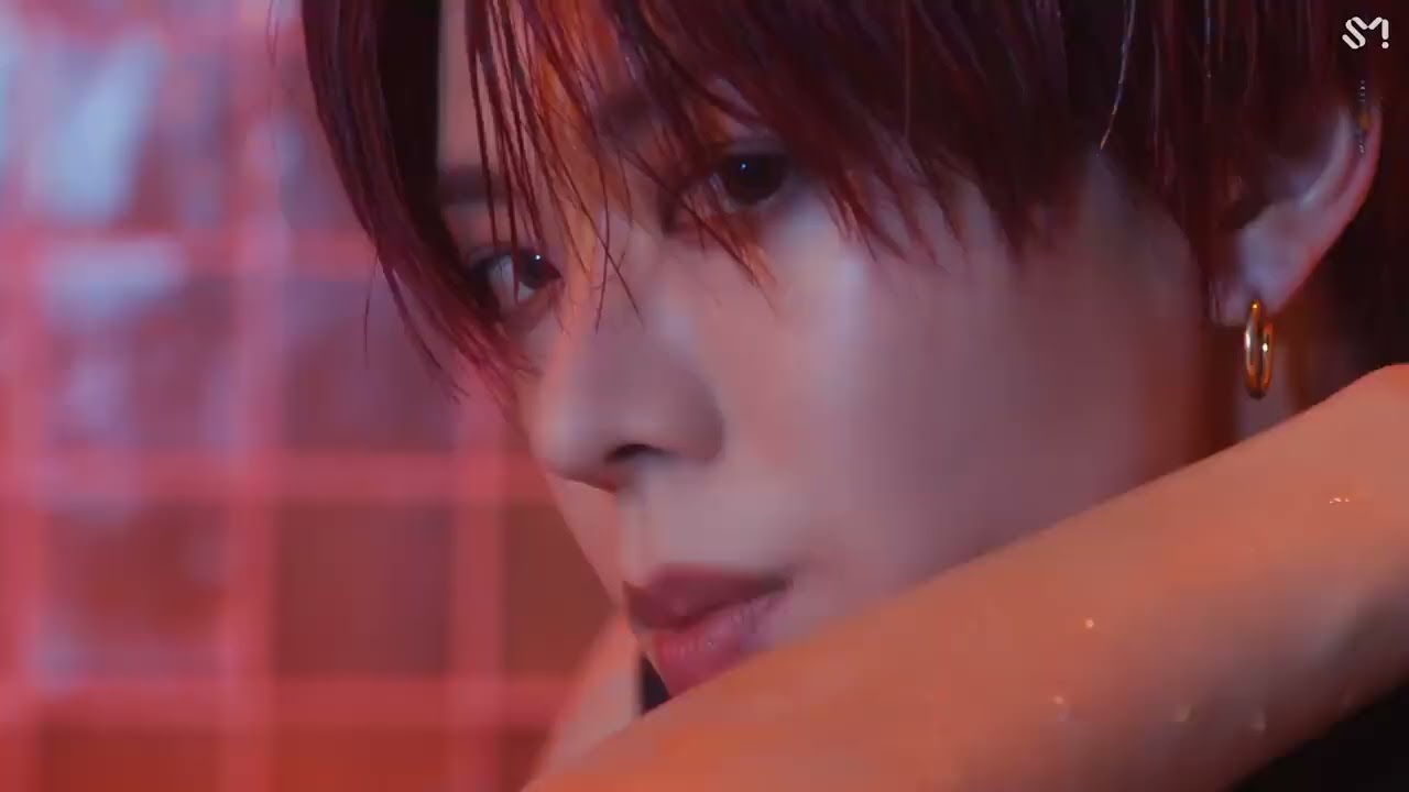 NCT 127 엔시티 127 'Favorite (Vampire)' ENGLISH COVER MV - YouTube