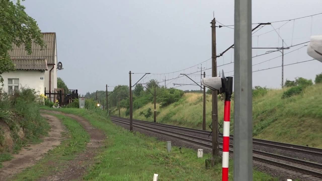 Przejazd Kolejowy Poledno- ED160 Flirt3 w kierunku Bydgoszczy (3xRp1 ...