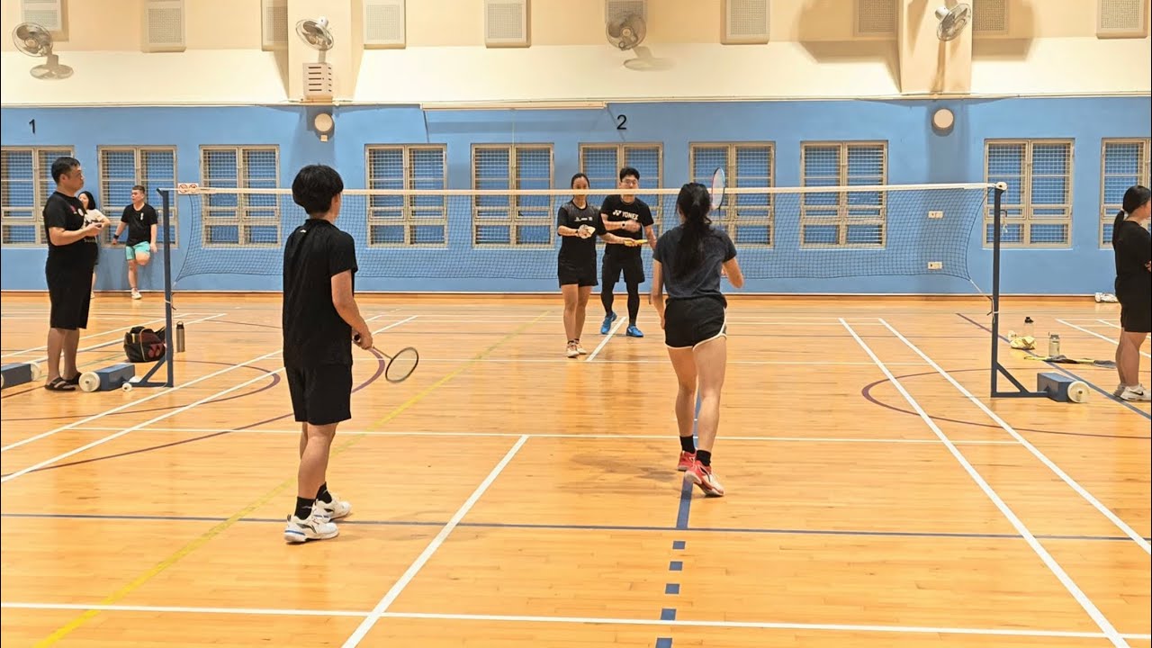 羽众不同混双小组赛第二场 Andy/Sherilyn versus Jess/Benjamin 21-16 - YouTube
