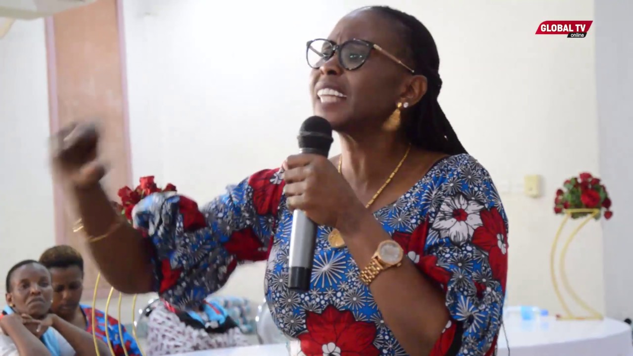 ONA ESTER BULAYA ALIVYOTEMA CHECHE JIMBONI KWA HALIMA MDEE..! - YouTube