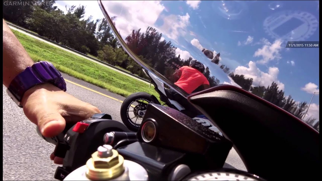 good battle T RED vs the slayer 2015 bmw s1k real video, no edited ...