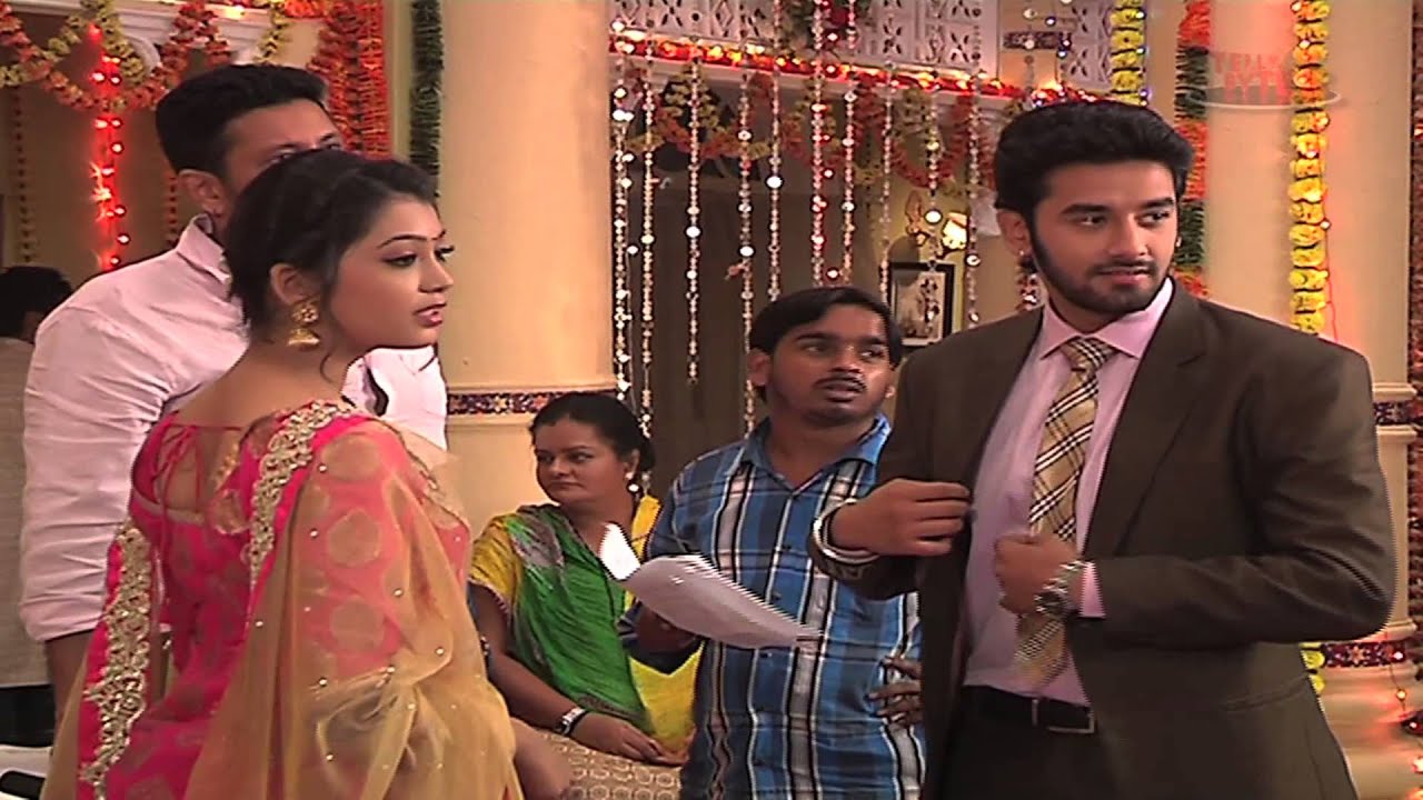 Veera Offscreen Baldev and Veera having fun offscreen - YouTube