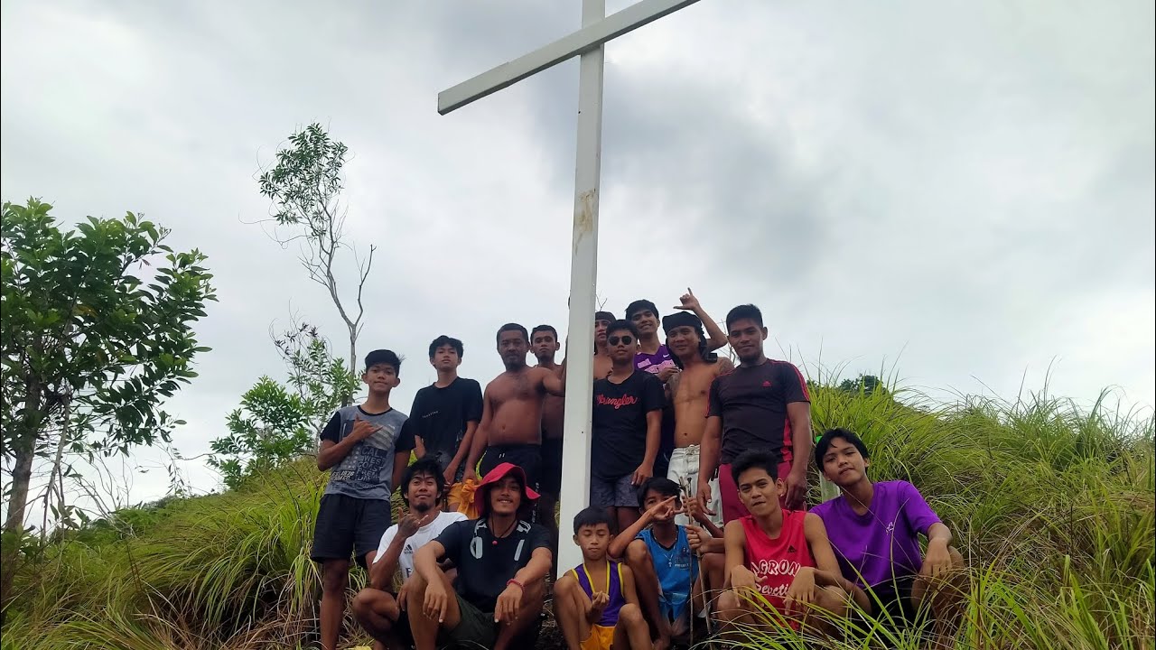 Byernes Santo | Bogonians - YouTube