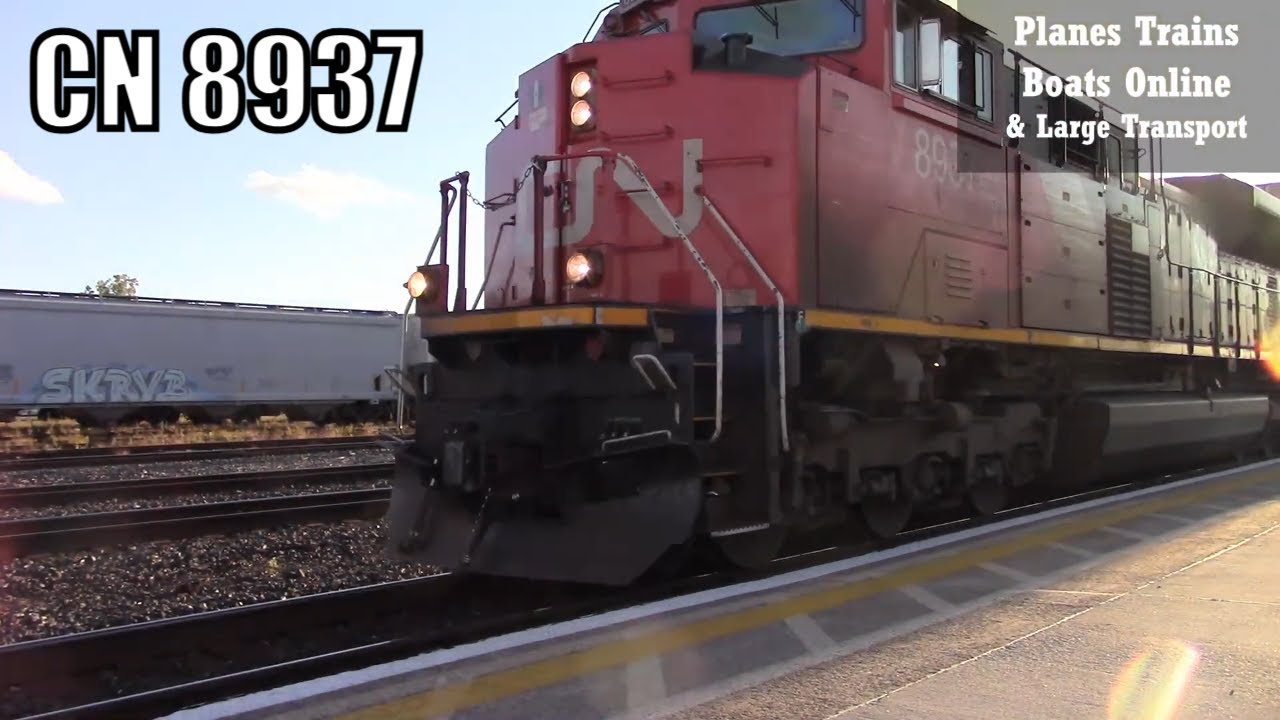 Autoracks Train CN E276 CN 8937 Locomotive Sarnia Ontario - YouTube