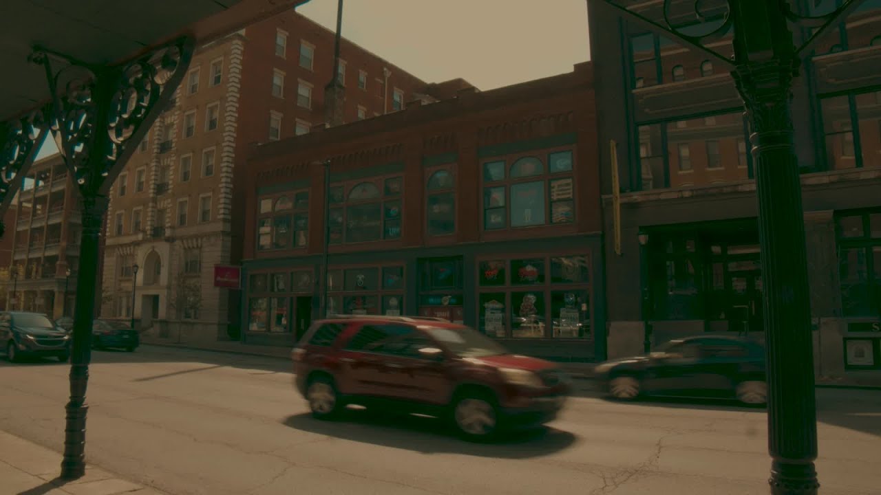 The Quaff in KC's downtown - YouTube