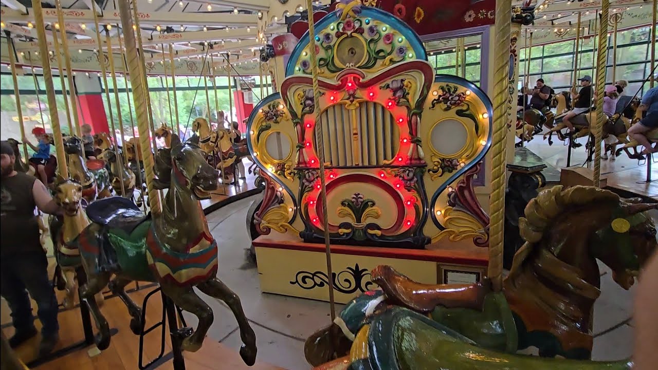 Columbus zoo carousel band organ Is On again 1914 2025 - YouTube