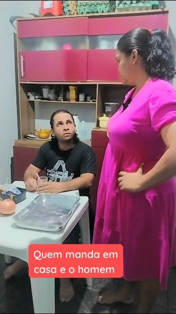 #humor #comedia #memes Quem fala mais alto aqui em casa e Eu - YouTube