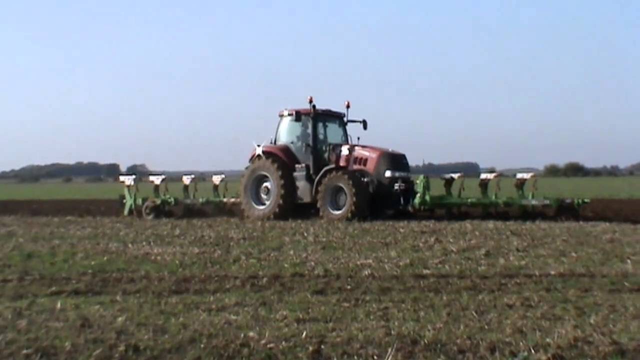 Case magnum 225 - YouTube