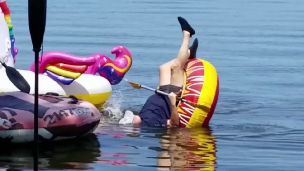 Gravity Fails😂 - YouTube