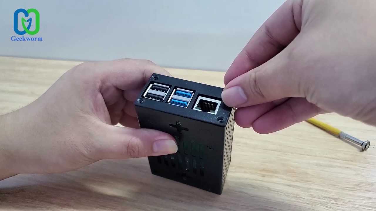 How to Install the Geekworm Raspberry Pi 4 Model B Metal Case P100 ...