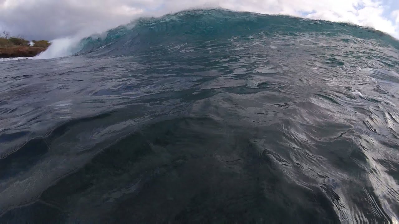 Surfing Lānaʻi HI Hulopoʻe Bay - Machado GO Fish - YouTube