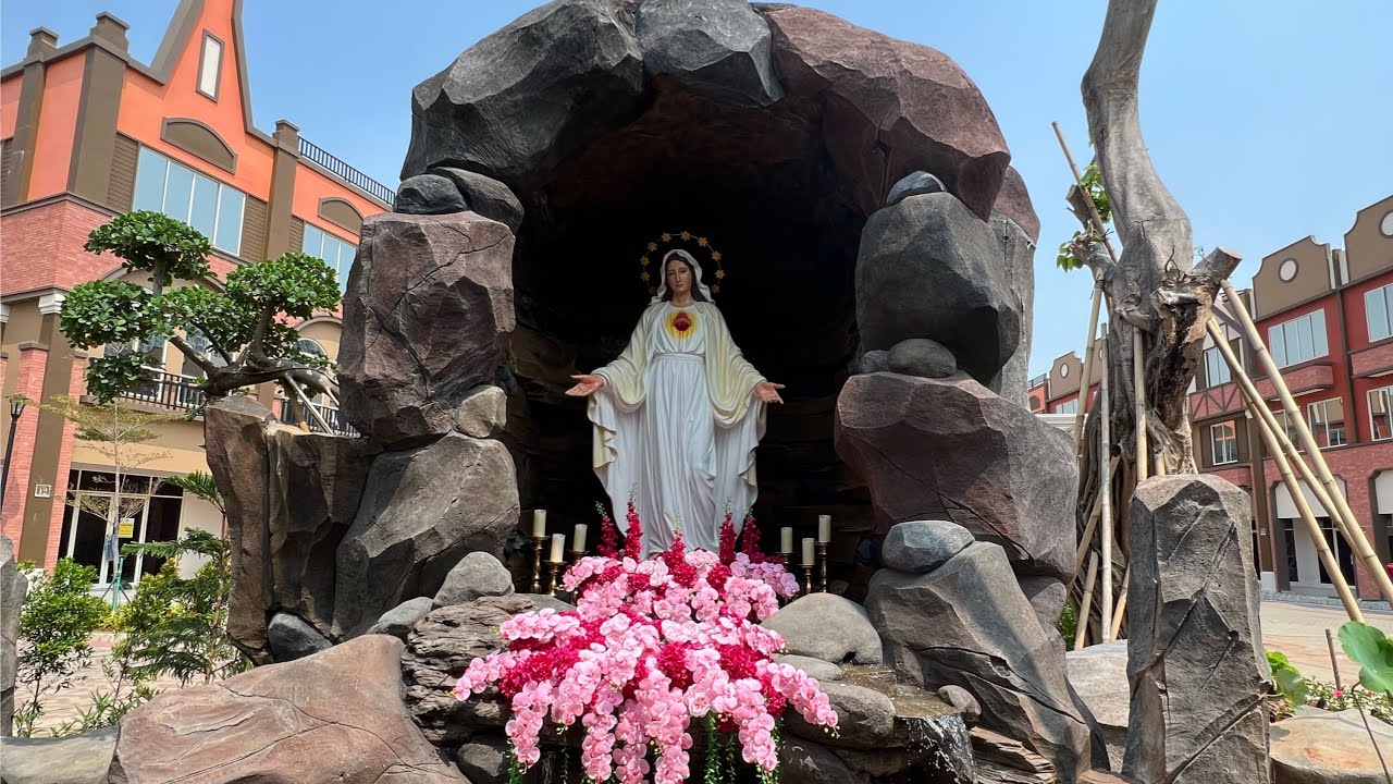 Dekorasi untuk Bunda Maria || Edisi Peresmian Taman Doa PIK 2 - YouTube