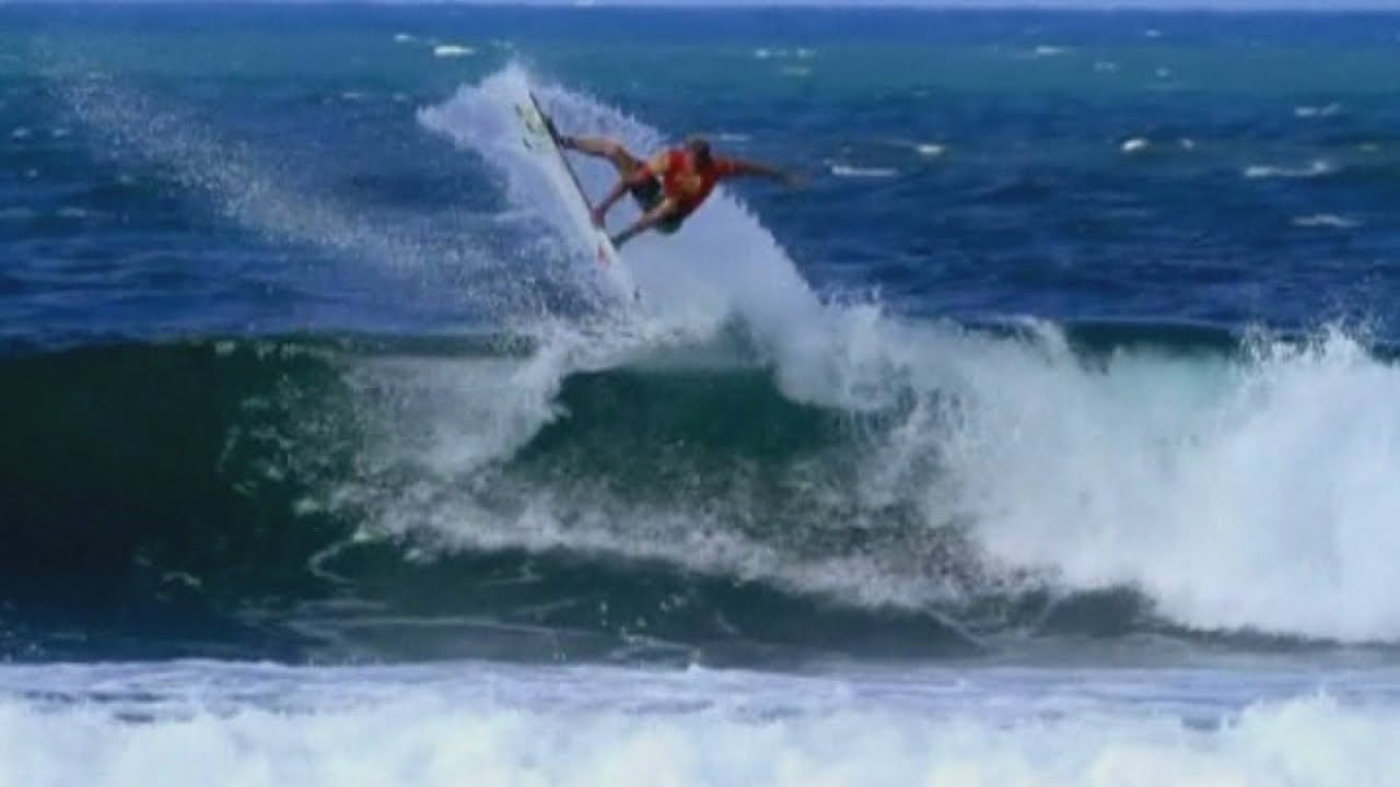 Amazing surfing stunts: Sebastian Zietz wins Reef Hawaii Pro surfing ...