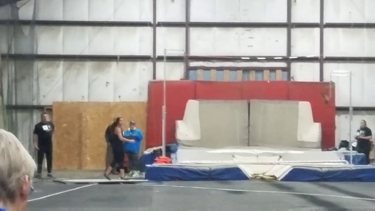 Weight throw - Alyssa Walls - YouTube
