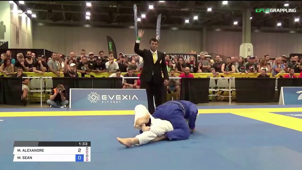 Alex Atala vs Matthew Sean OLaughlin - World Master IBJJF Jiu-Jitsu ...