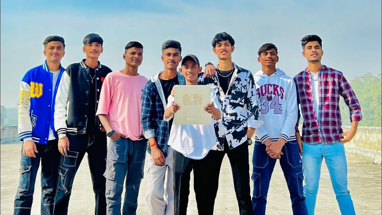 Silver play button surprise ️🤗|| vlog 9 || msn_crew 💖 - YouTube