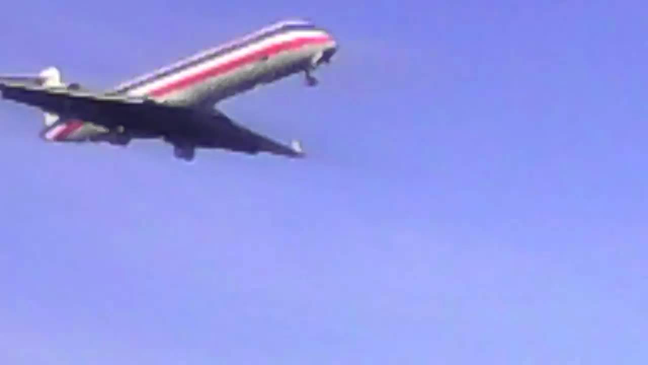 The. Real. Air. Plane. Up. Close. To. See - YouTube