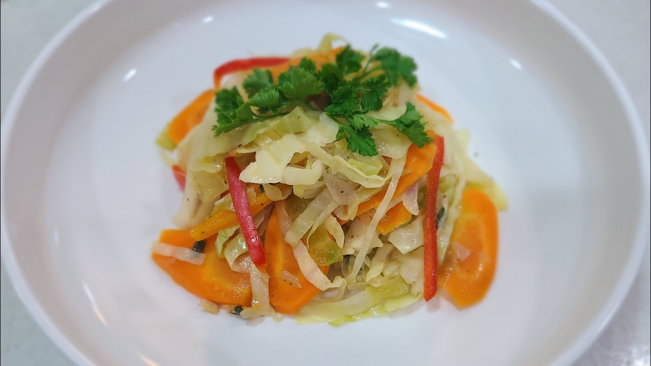 "How to Make Steamed Cabbage, Carrot & Bell Pepper | Easy & Healthy ...