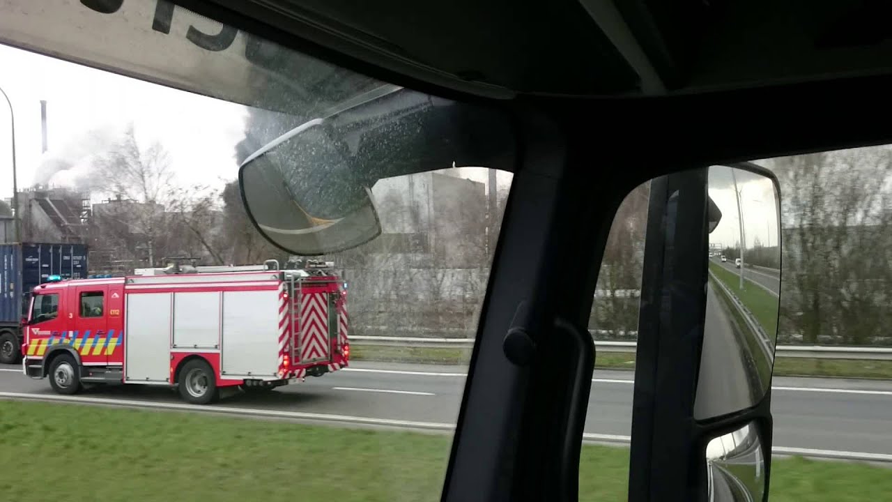 Fire/Explosion/chemical plant Indaver Antwerp - YouTube