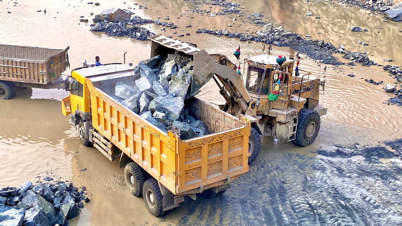 Sooper Stone 🗯️ Massive Rock Loading Show By Powerful 966 Wheel Loader ...