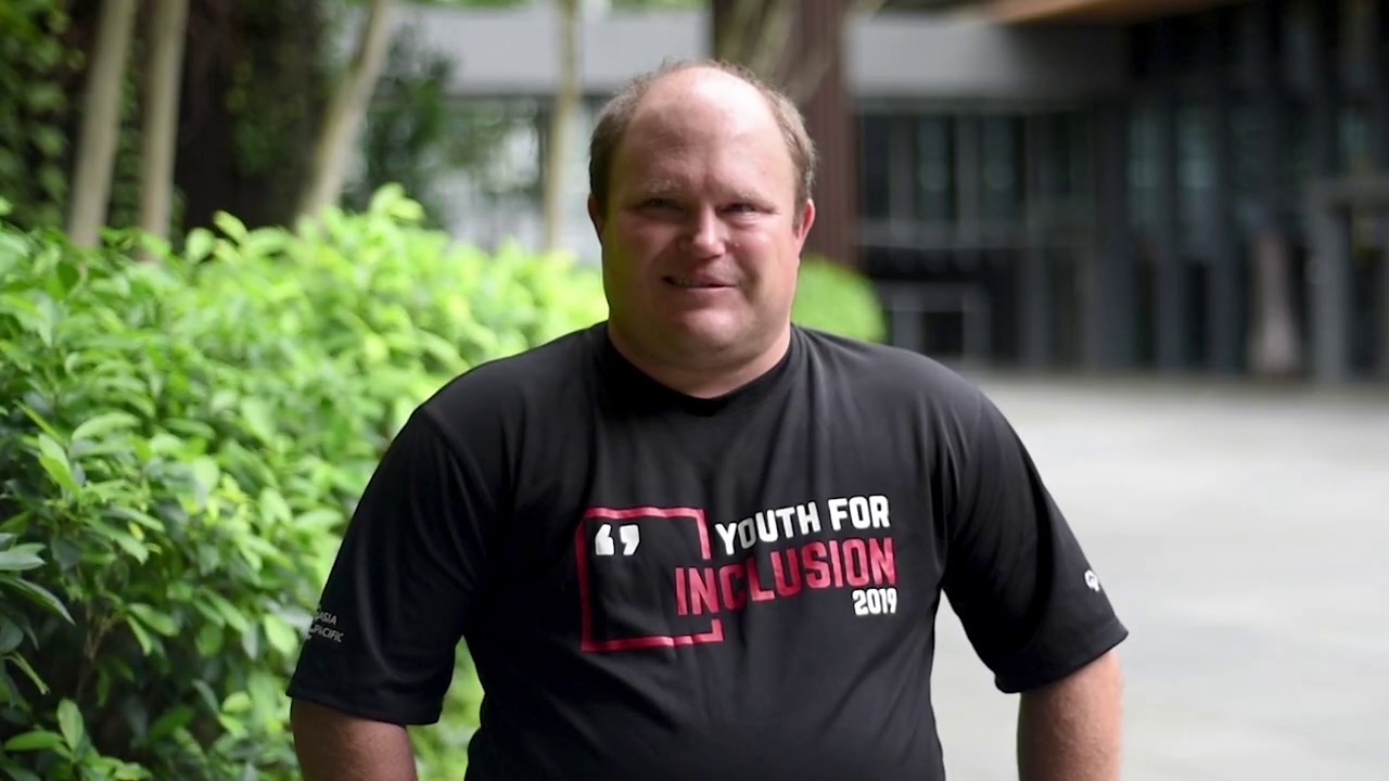 10 second portrait - Ben Haack - YouTube