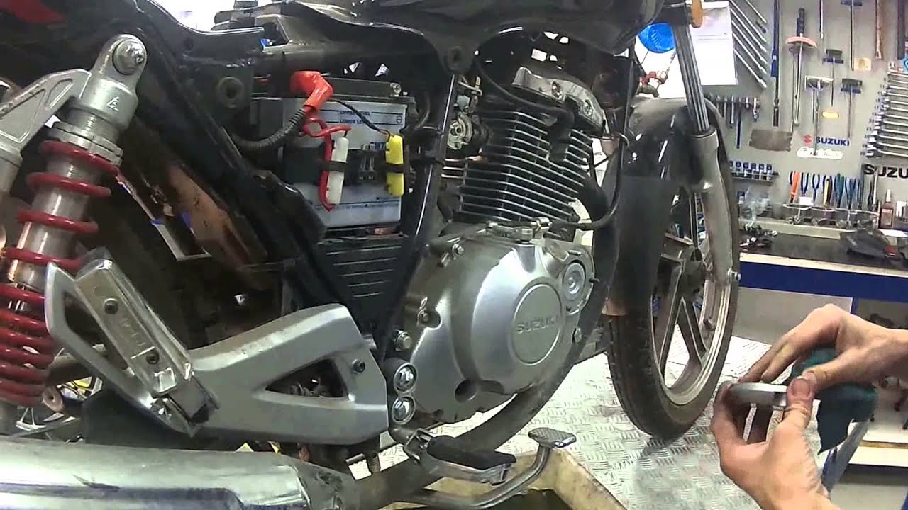 SUZUKI GSR150I REVISÃO DETALHADA 3000 KM - YouTube