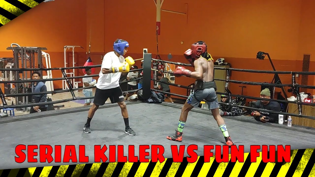 SERIAL KILLER VS FUN FUN - SPAR WARS - YouTube
