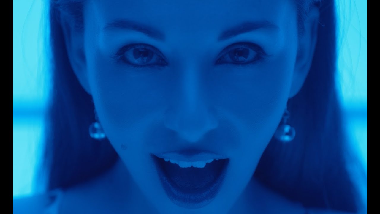 Giada Robin - Disco Maniac (Official Music Video) - YouTube