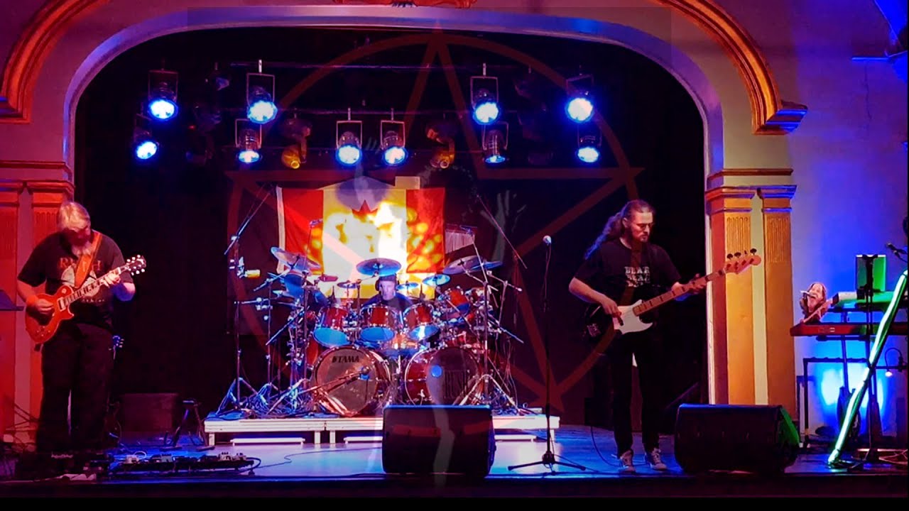 RASH performs "Red Barchetta" live in Oct 2019 Rush tribute band - YouTube
