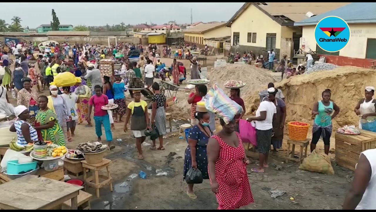 Lockdown: Zero social distancing at Kasoa new market - YouTube
