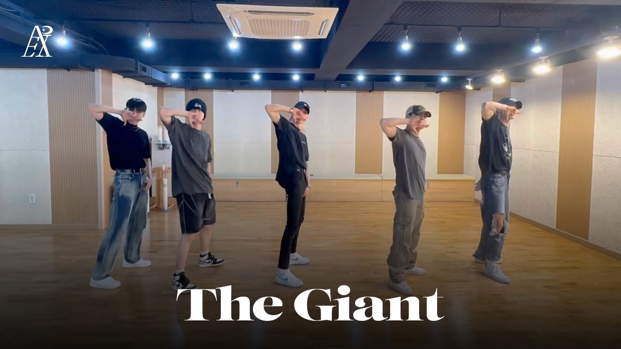 APEX (에이펙스) 'The Giant' Dance Practice - YouTube