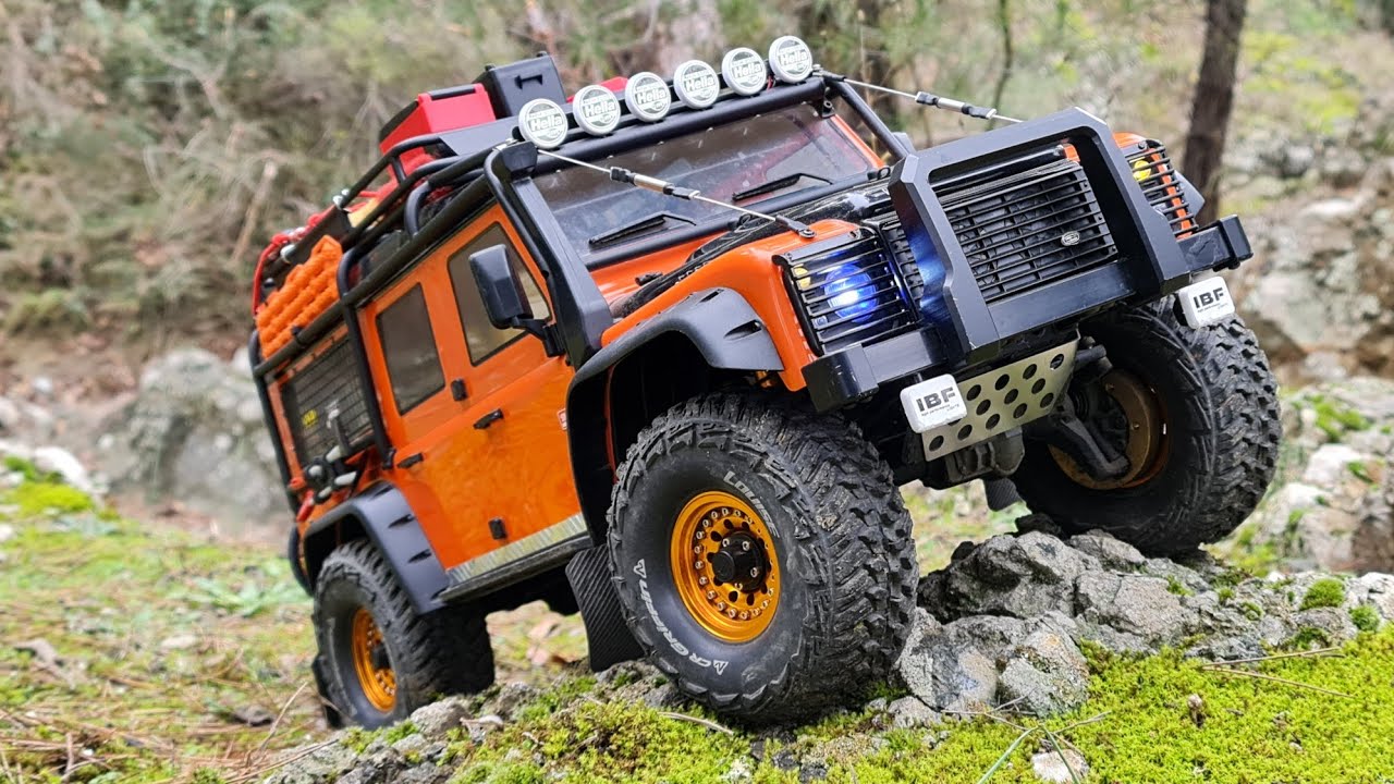 Traxxas TRX4 Defender Adventure! - YouTube